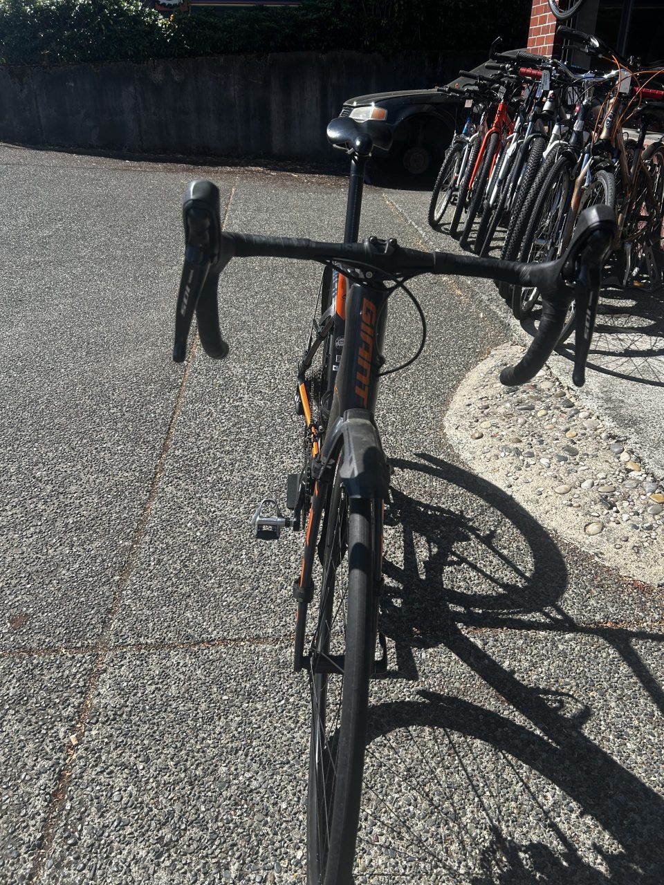 Giant Defy - Straight Up CyclesStraight Up Cycles